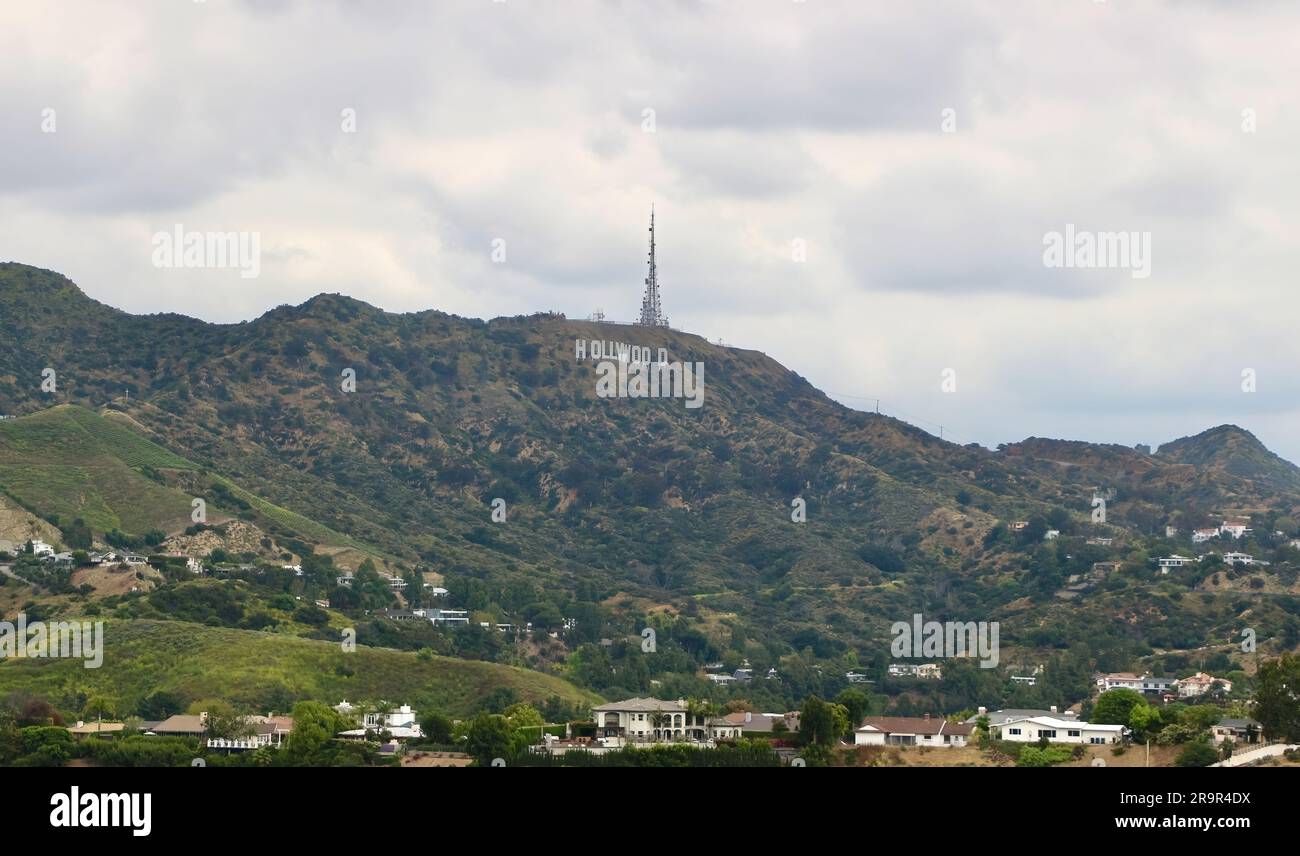 The Hollywood Sign with a communications mast on top of Mount Lee Santa ...