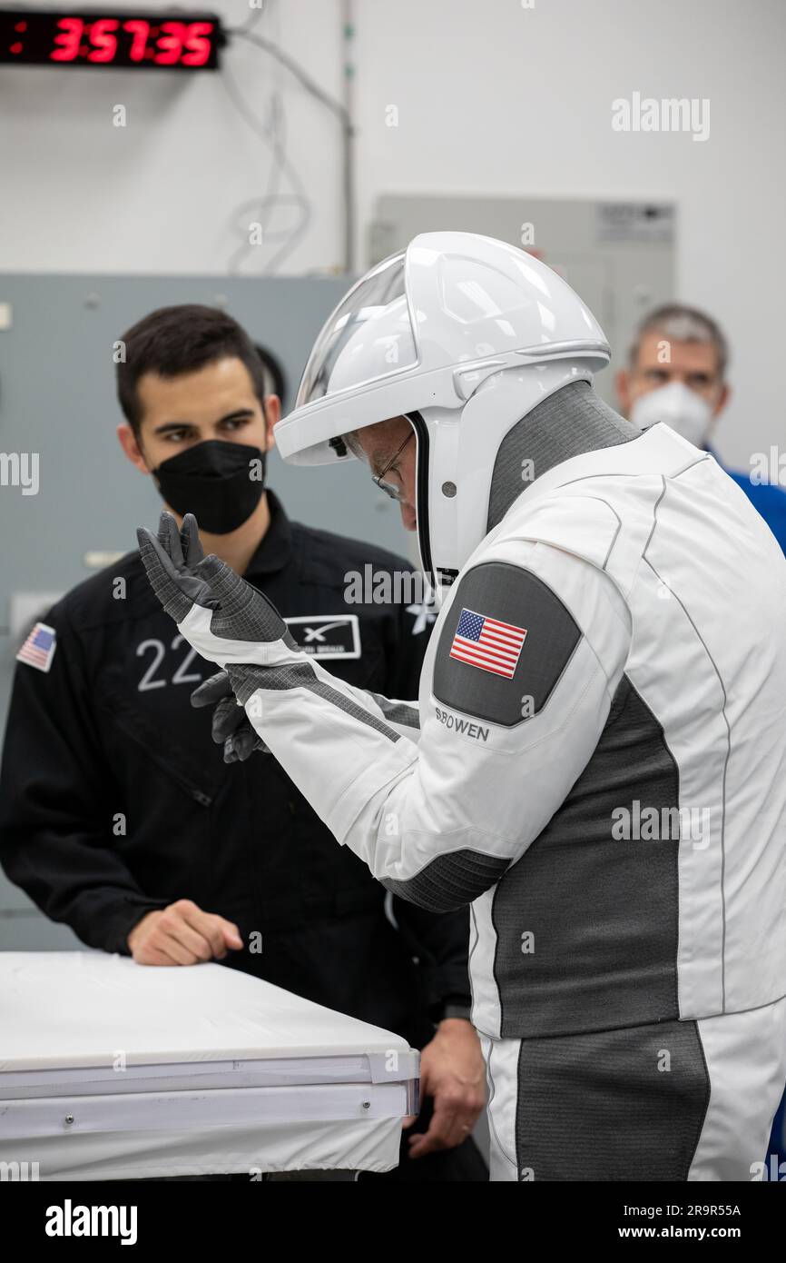 NASA/SpaceX Crew-6 Dry Dress Rehearsal. NASA astronaut and SpaceX Crew ...
