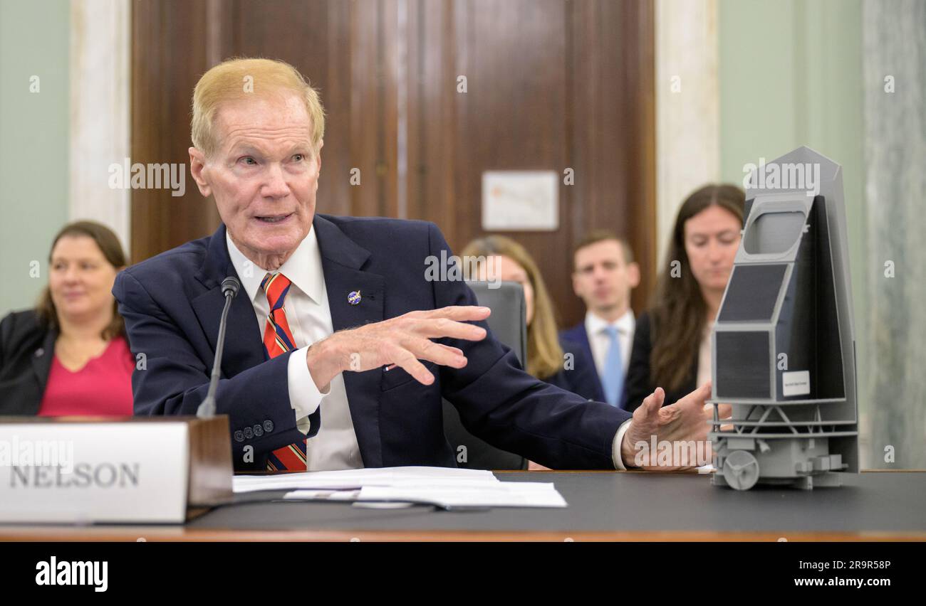 Neo surveyor hi-res stock photography and images - Alamy