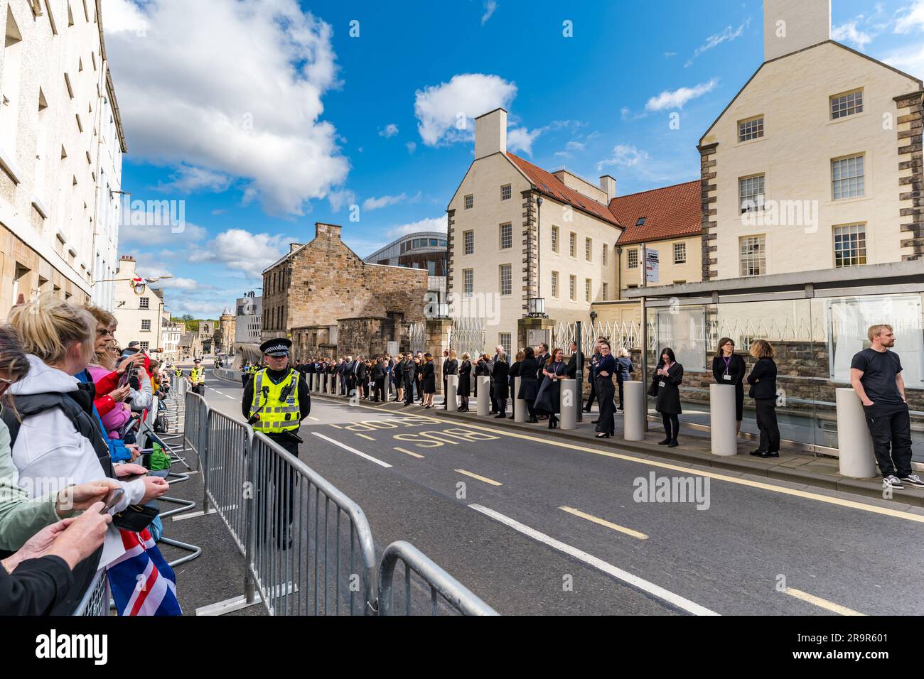 Security at Scottish parliament at Queen Elizabeth coffin procession ...