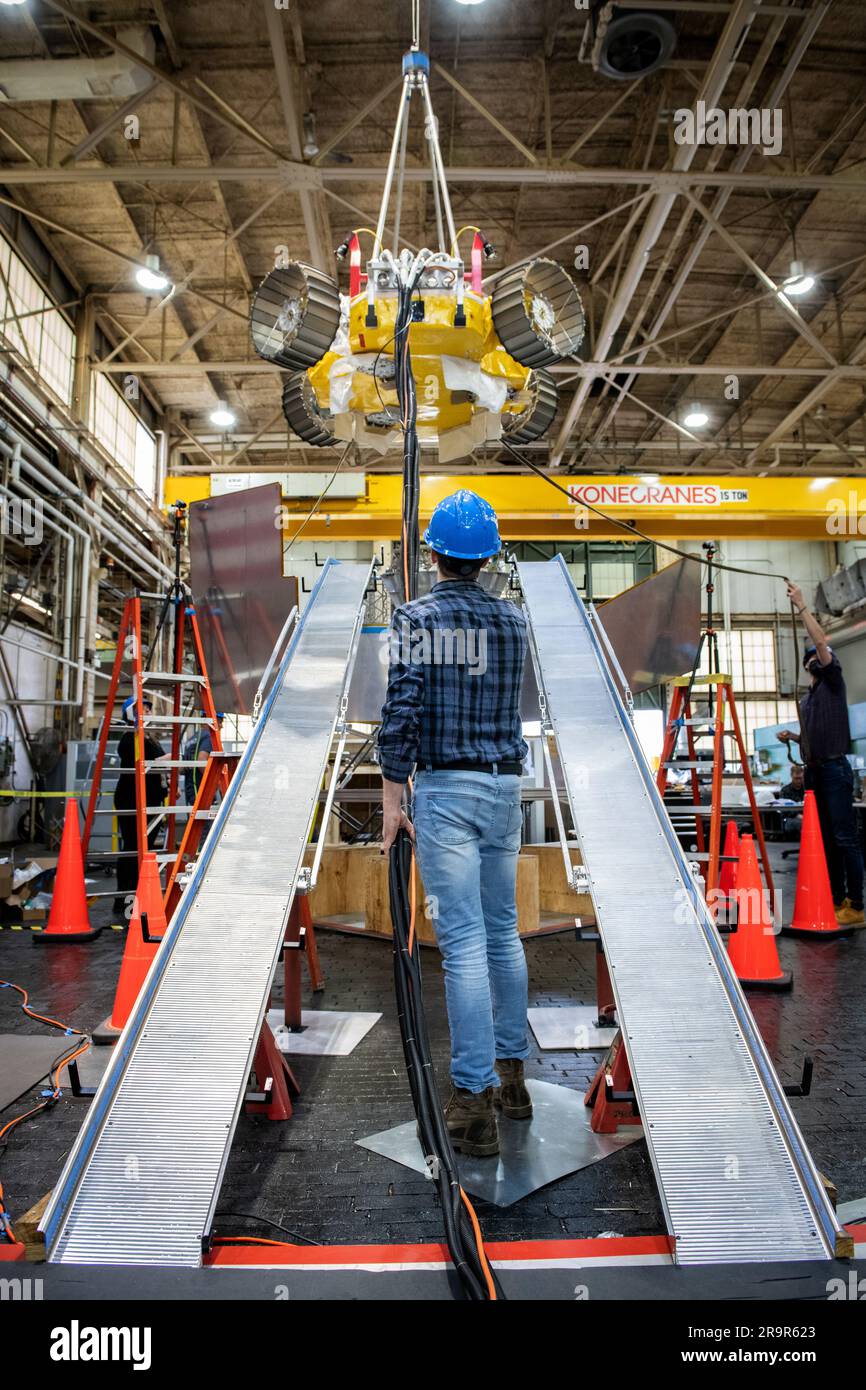 Egress shop hi-res stock photography and images - Alamy