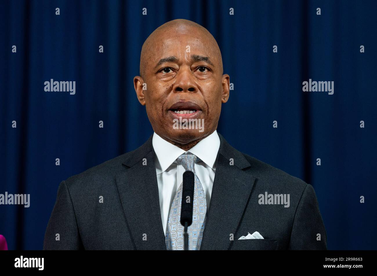 Containerization of trash hi-res stock photography and images - Alamy