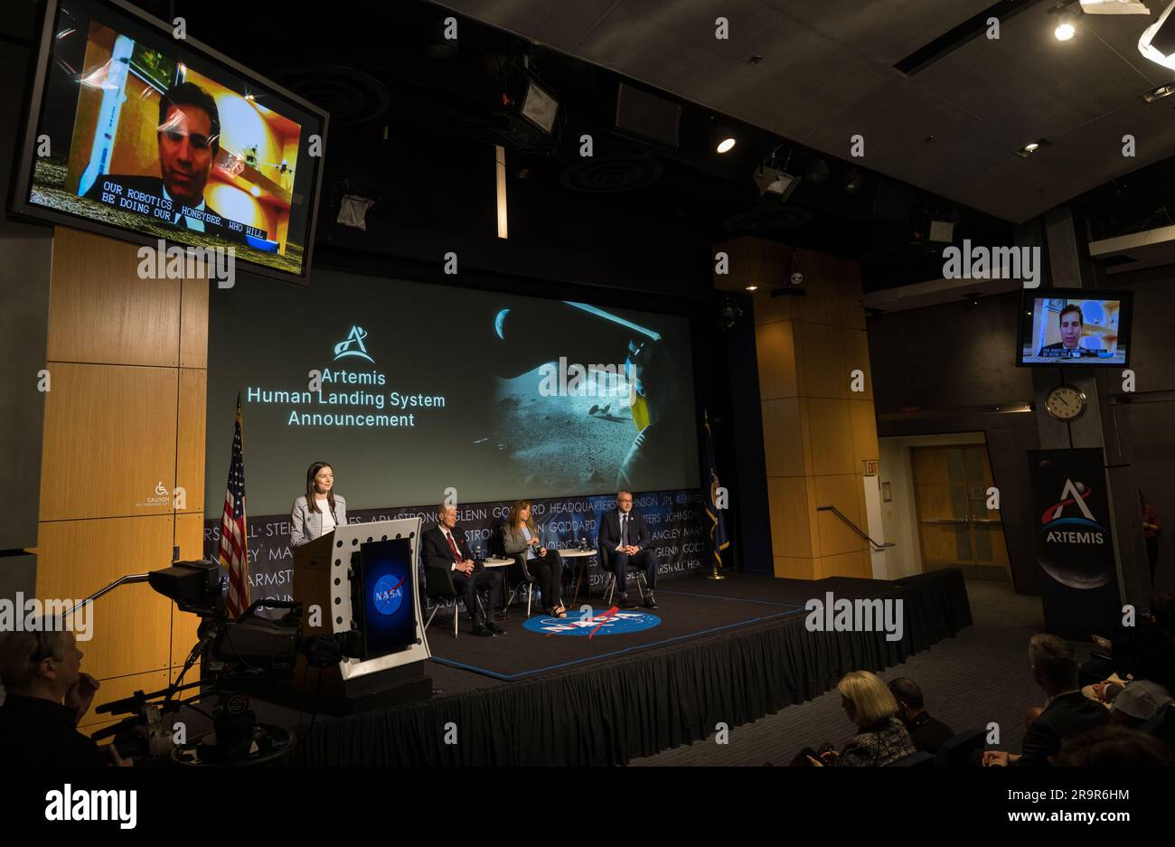 Artemis Human Landing System Announcement. Blue Origin Human Landing ...