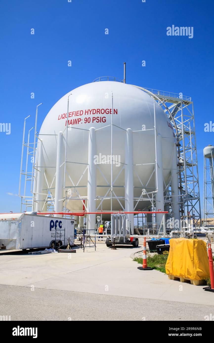 Pad 39B and ML-1. Teams with Exploration Ground Systems at NASA’s ...