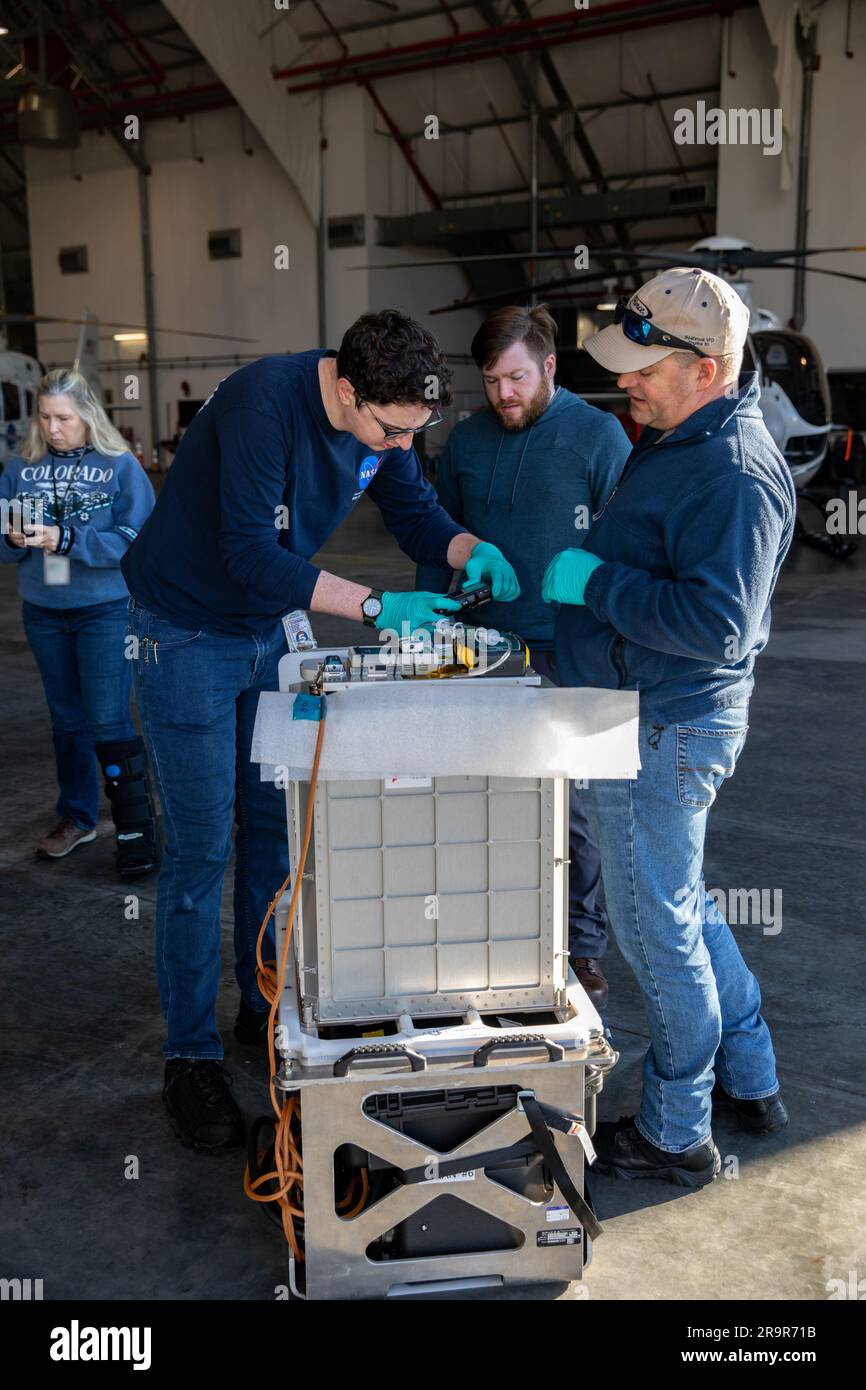 Commercial resupply services 26 hi-res stock photography and images - Alamy