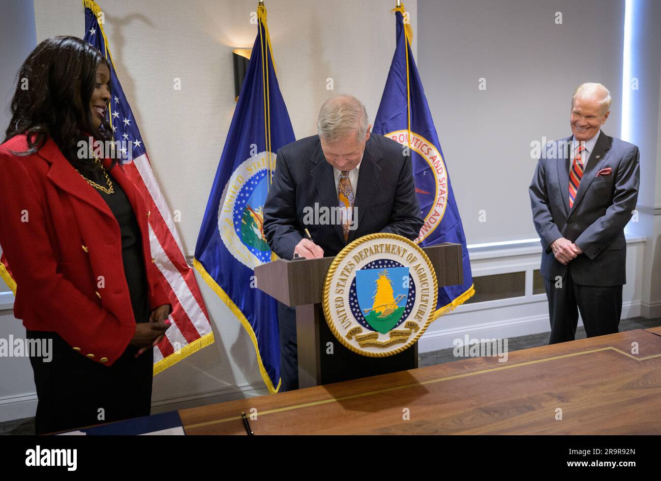 Usda undersecretary hi-res stock photography and images - Alamy