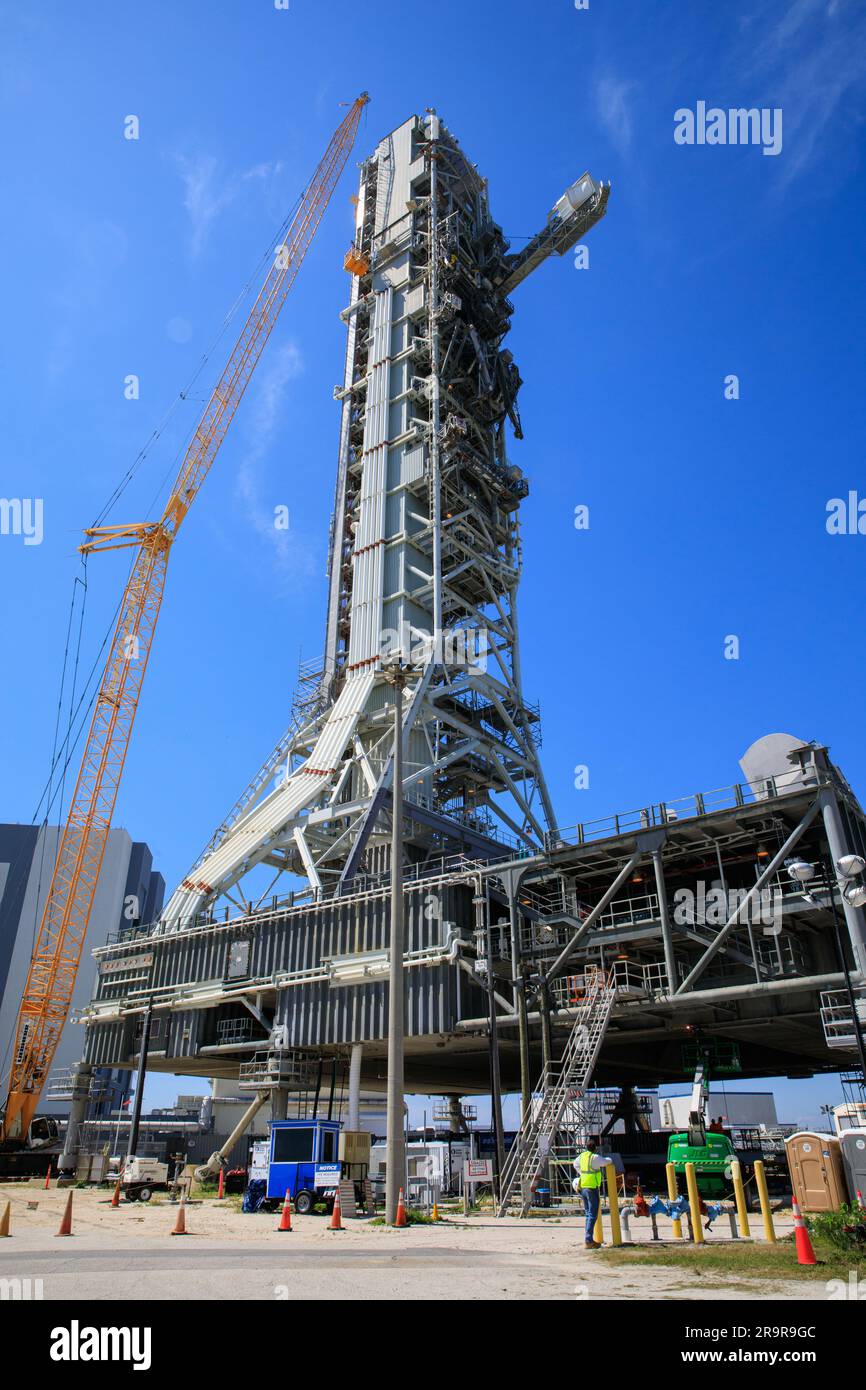 Pad 39B and ML-1. Teams with Exploration Ground Systems at NASA’s ...