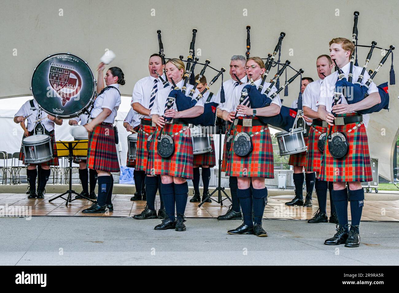 World pipe band hi-res stock photography and images - Alamy
