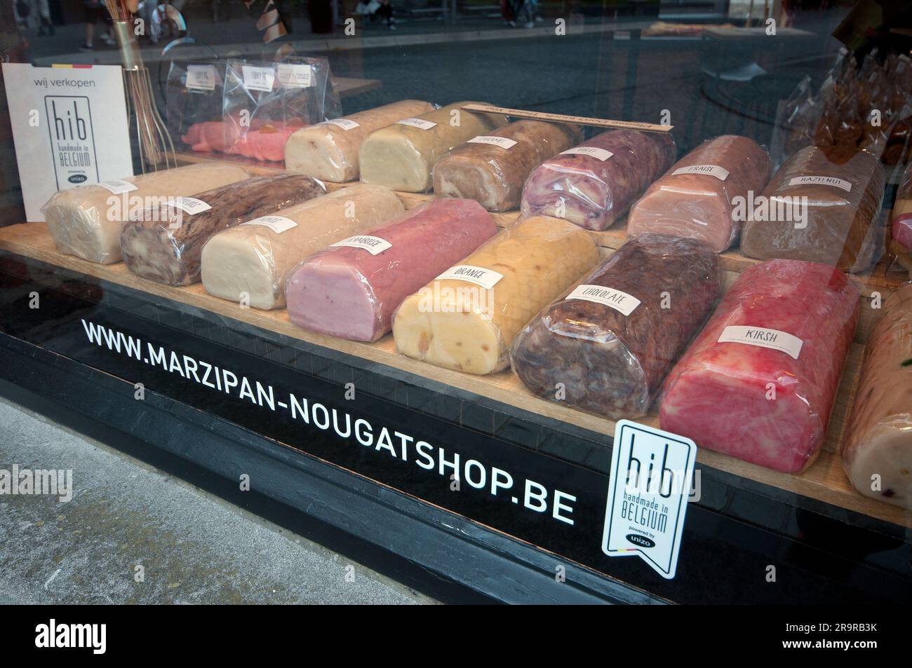 Nougat and marzipan factory hi-res stock photography and images - Alamy