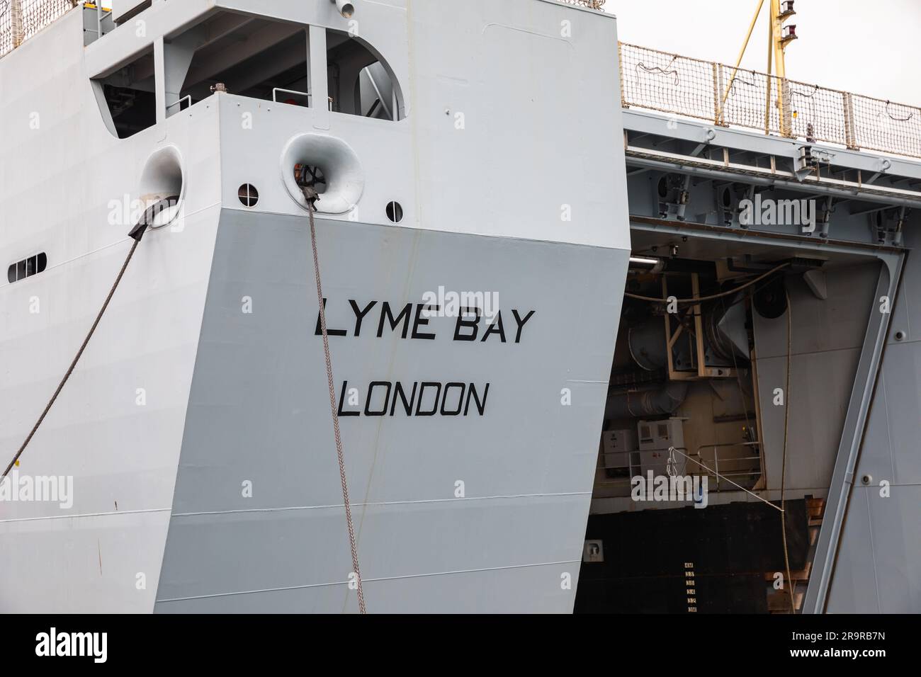 Length of docks hi-res stock photography and images - Alamy