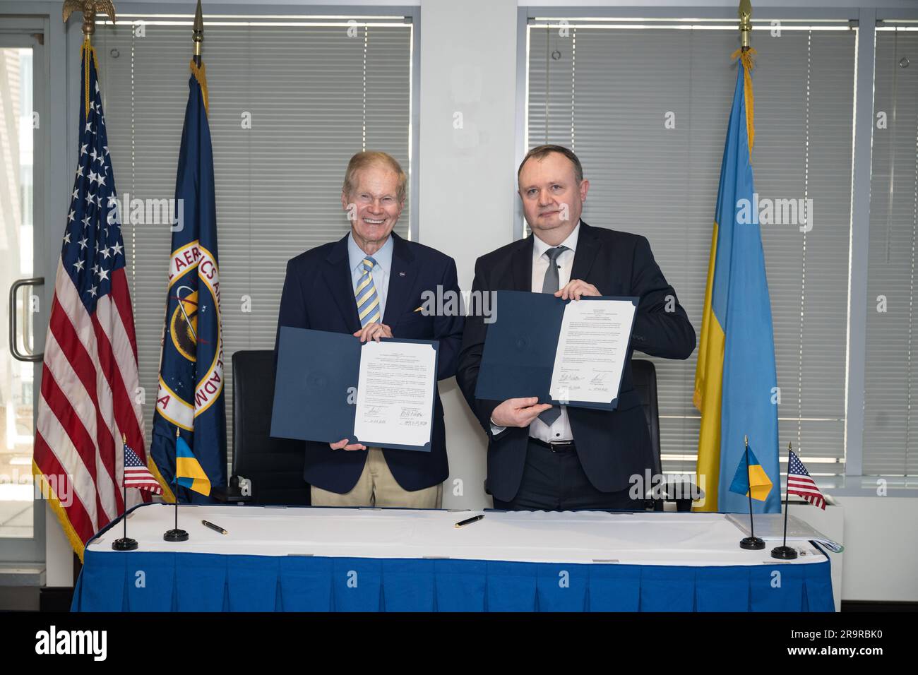 Nelson ukraine hi-res stock photography and images - Alamy