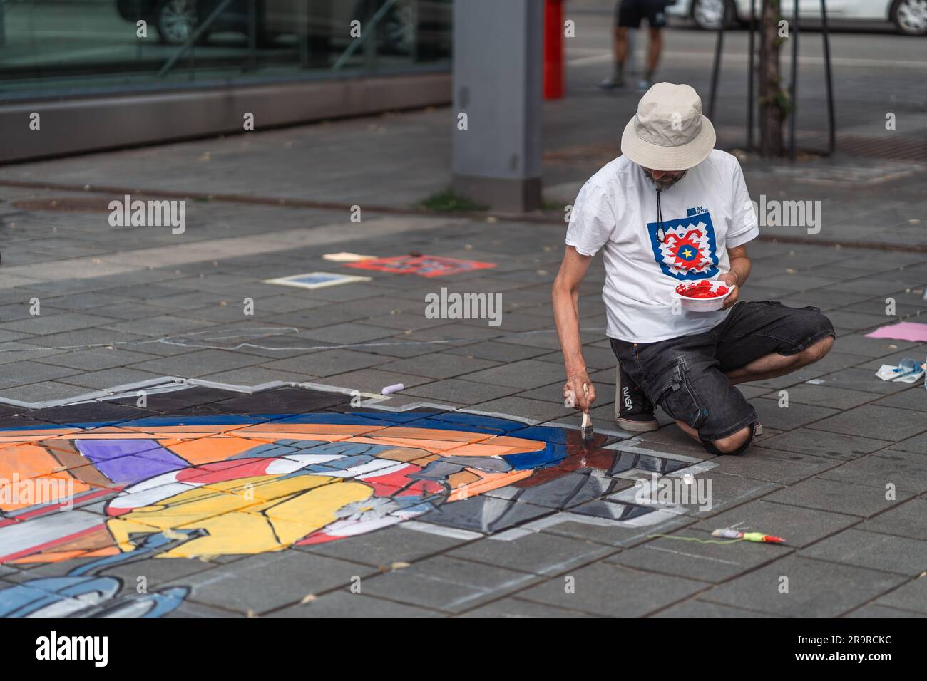Kaiserslautern, Germany. 28th June, 2023. Milivoj Kostic painting with ...