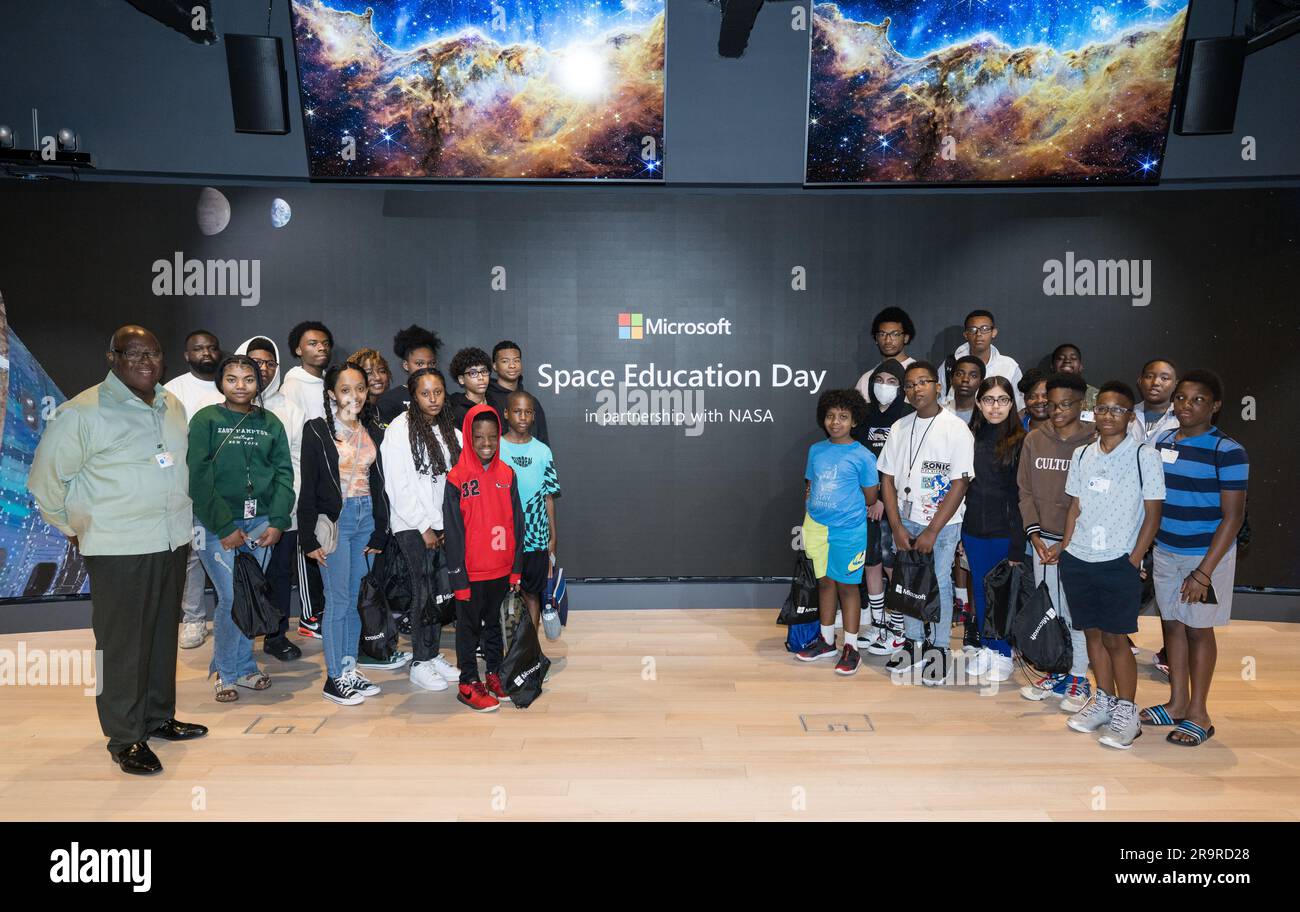 Microsoft and NASA Space Education Day. A group of DC area students and ...