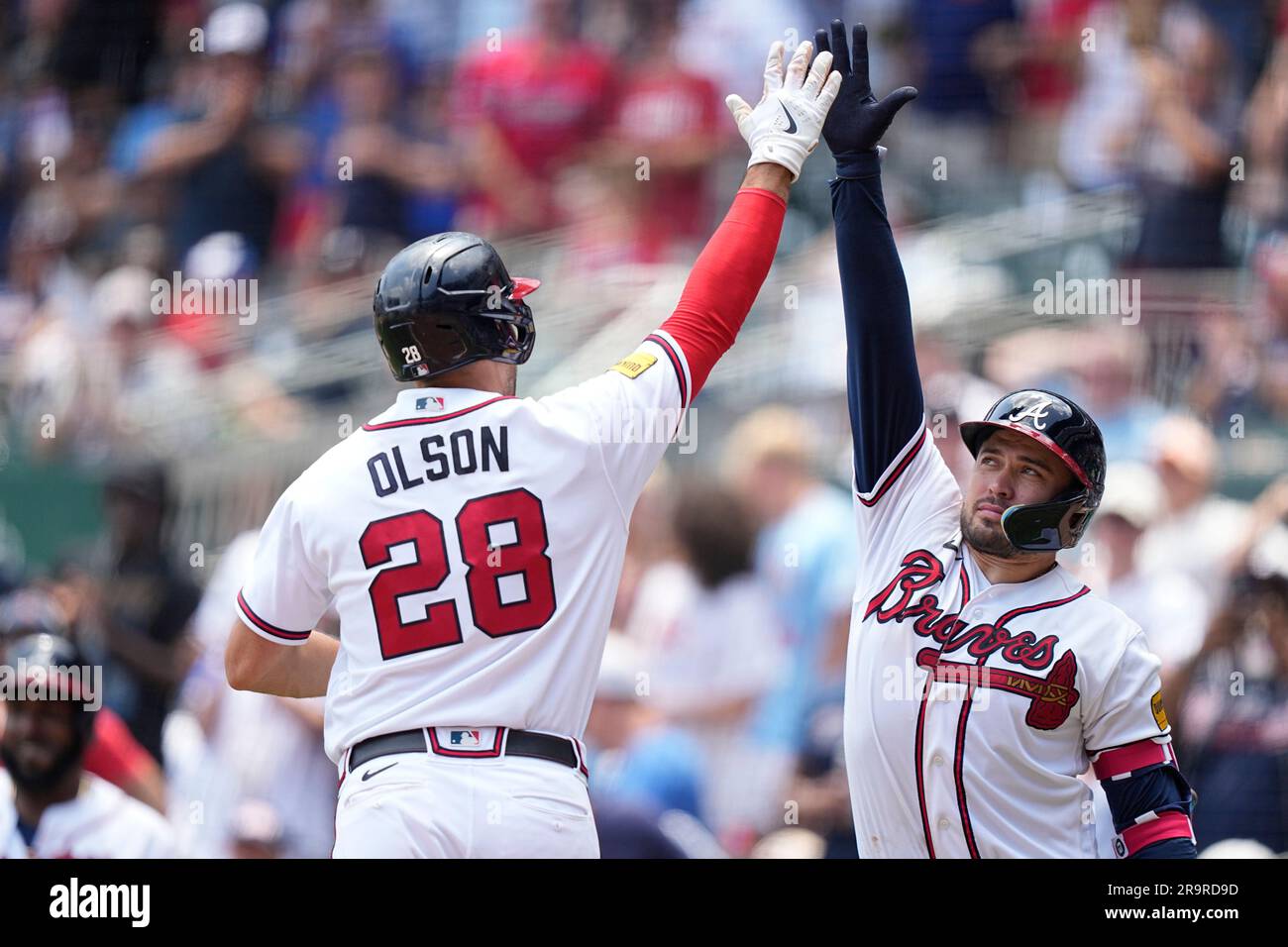 Atlanta Braves' Travis d'Arnaud (16) celebrates with Matt Olson (28 ...