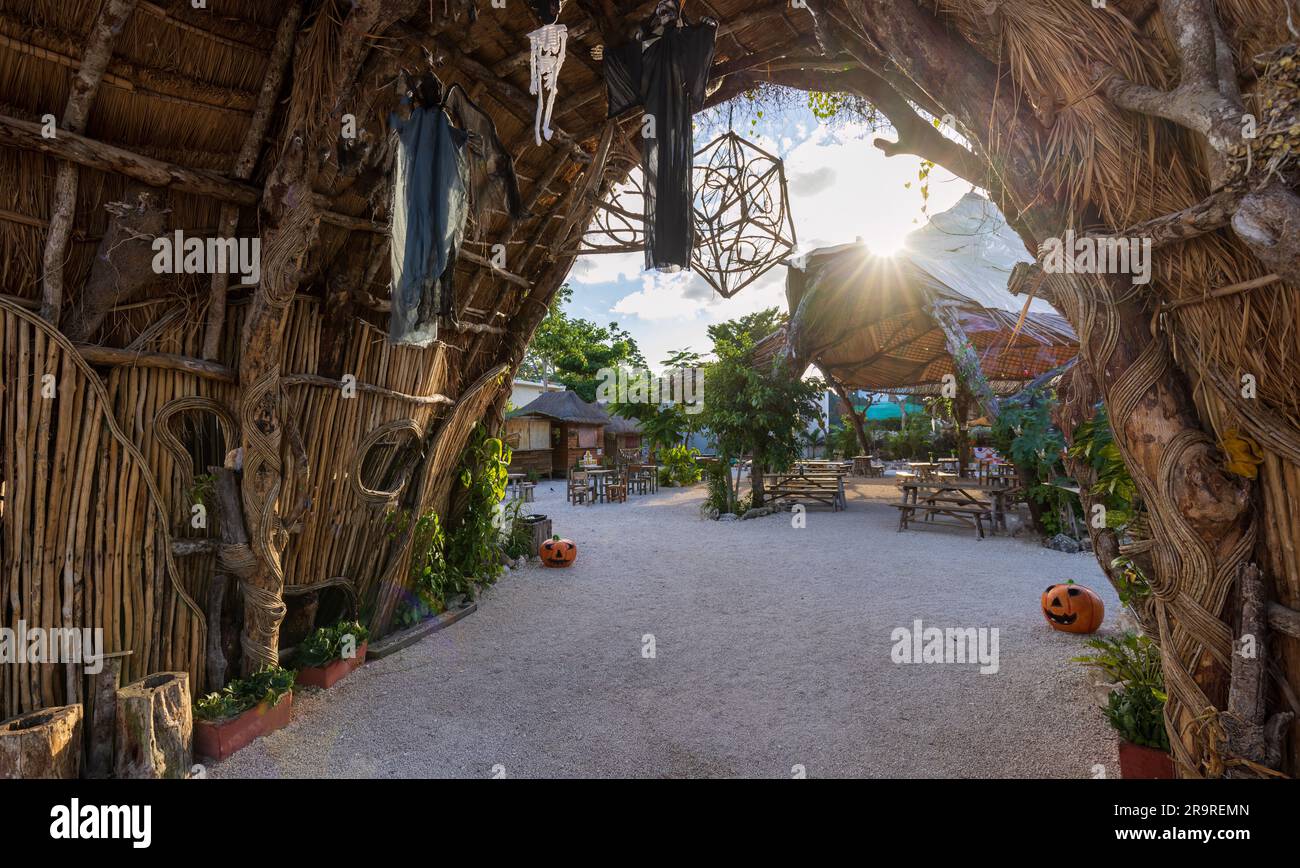 Mexico vacation, colorful market and city streets in Tulum tourism ...