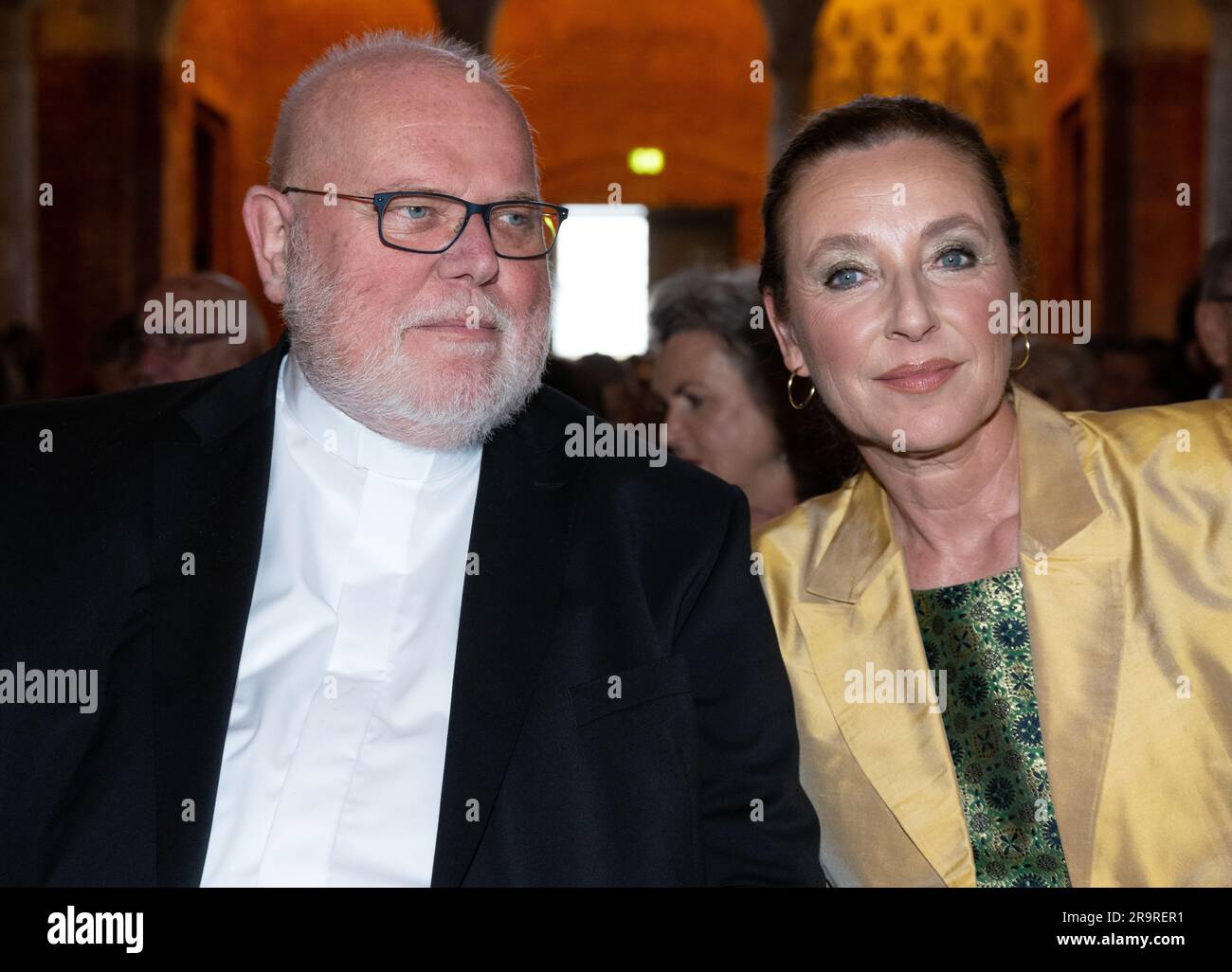 Diana goes to the film festival hi-res stock photography and images - Alamy
