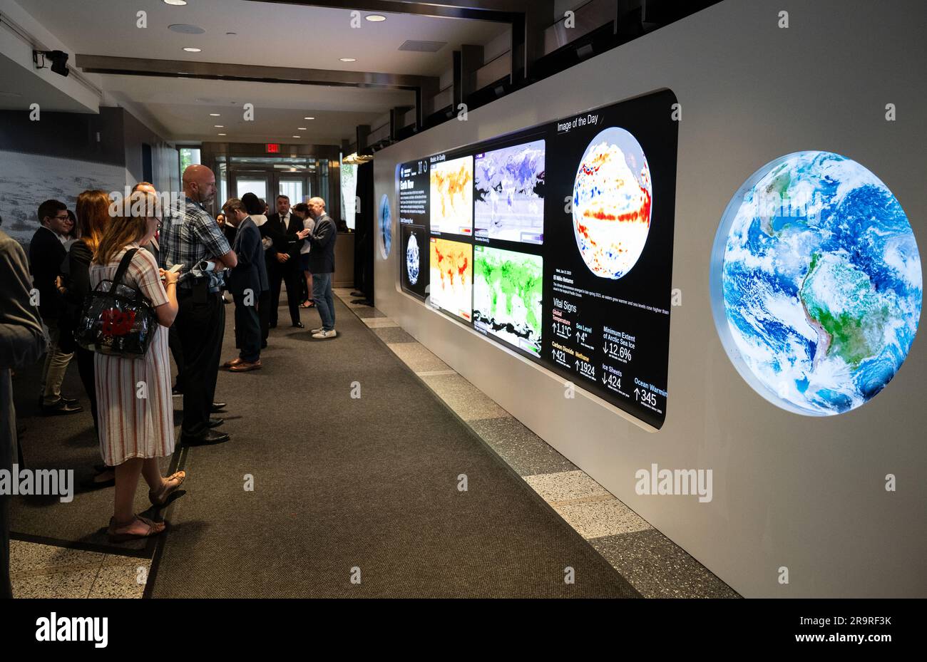 Displays features hi-res stock photography and images - Alamy