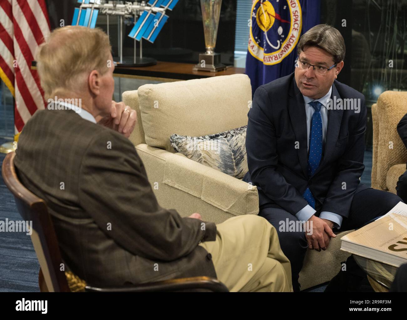 Nasa leadership hi-res stock photography and images - Alamy