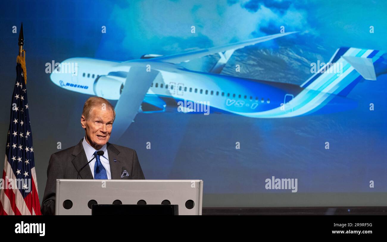 Boeing transonic truss braced wing hi-res stock photography and images ...