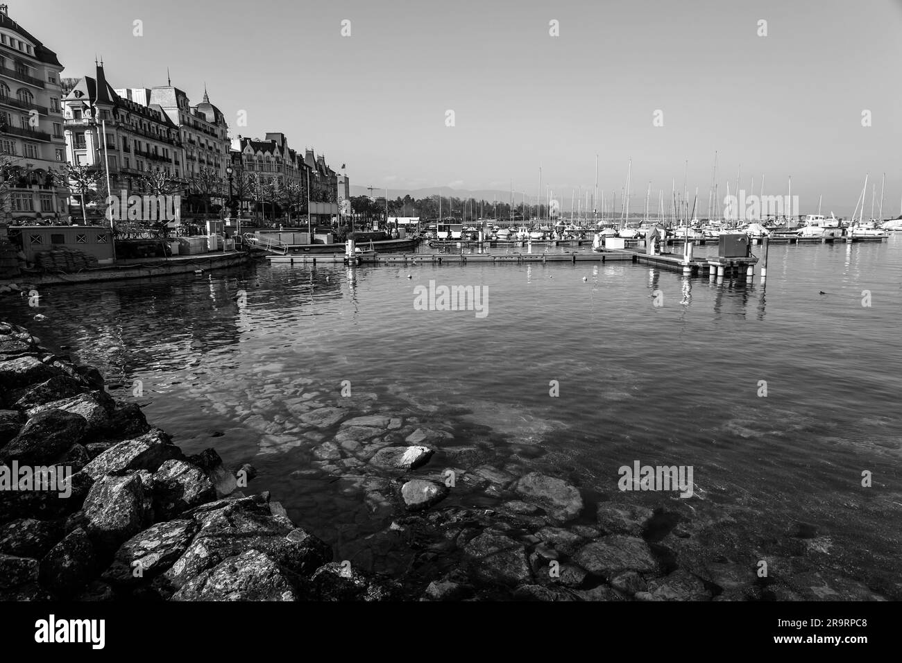 Geneva port Black and White Stock Photos & Images - Alamy
