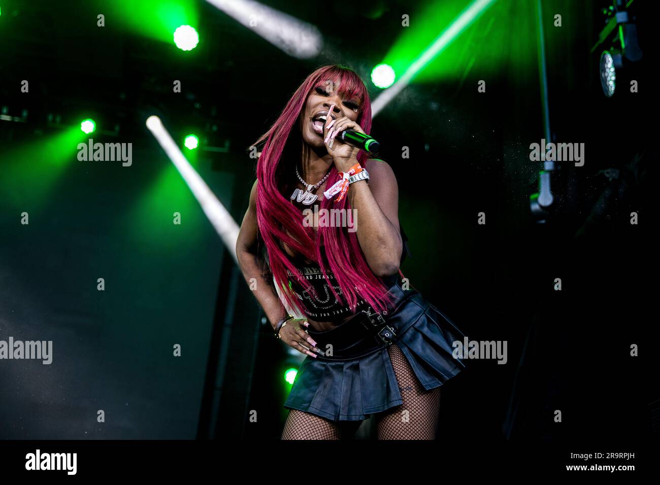 Ivorian doll rapper hi-res stock photography and images - Alamy