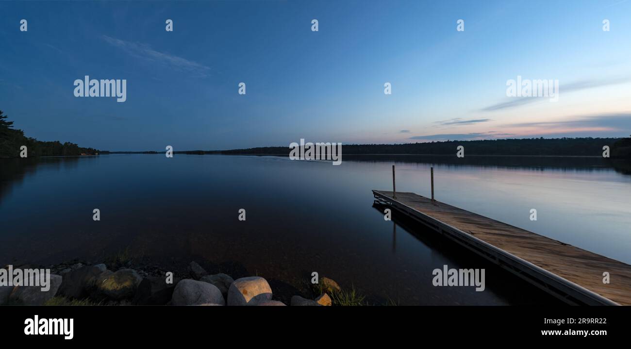 Northern minnesota lake hi-res stock photography and images - Alamy