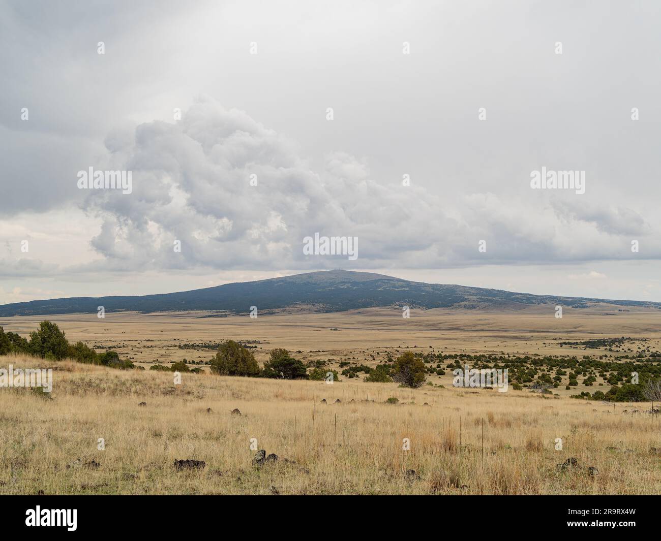 Overcast view of the landscape of Capulin Volcano National Monument at ...