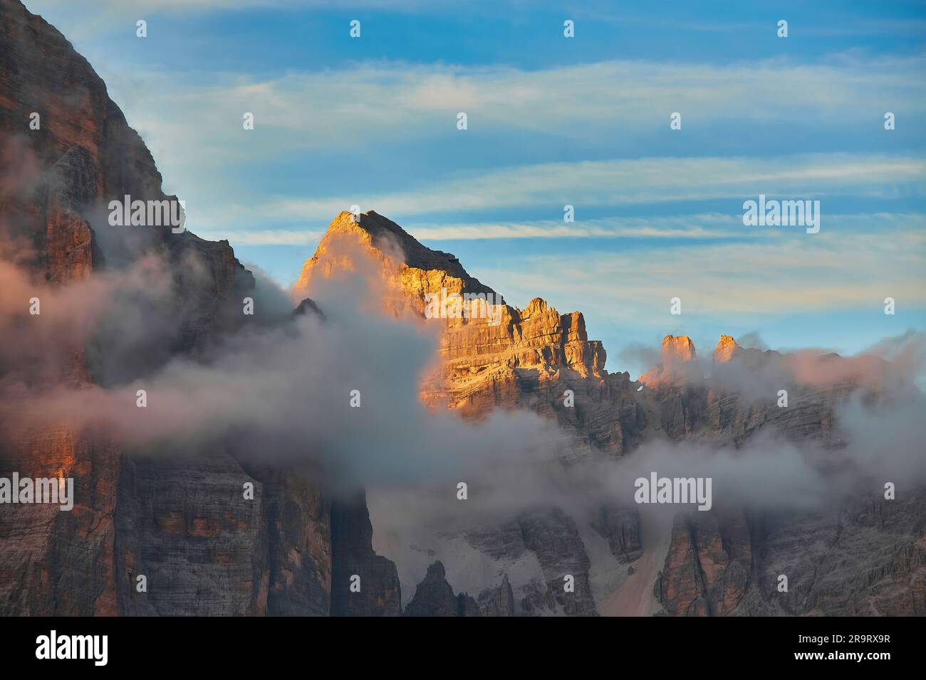 Dolomites Italian Alps at beautiful sunset. Val di Funes, Italy Stock ...