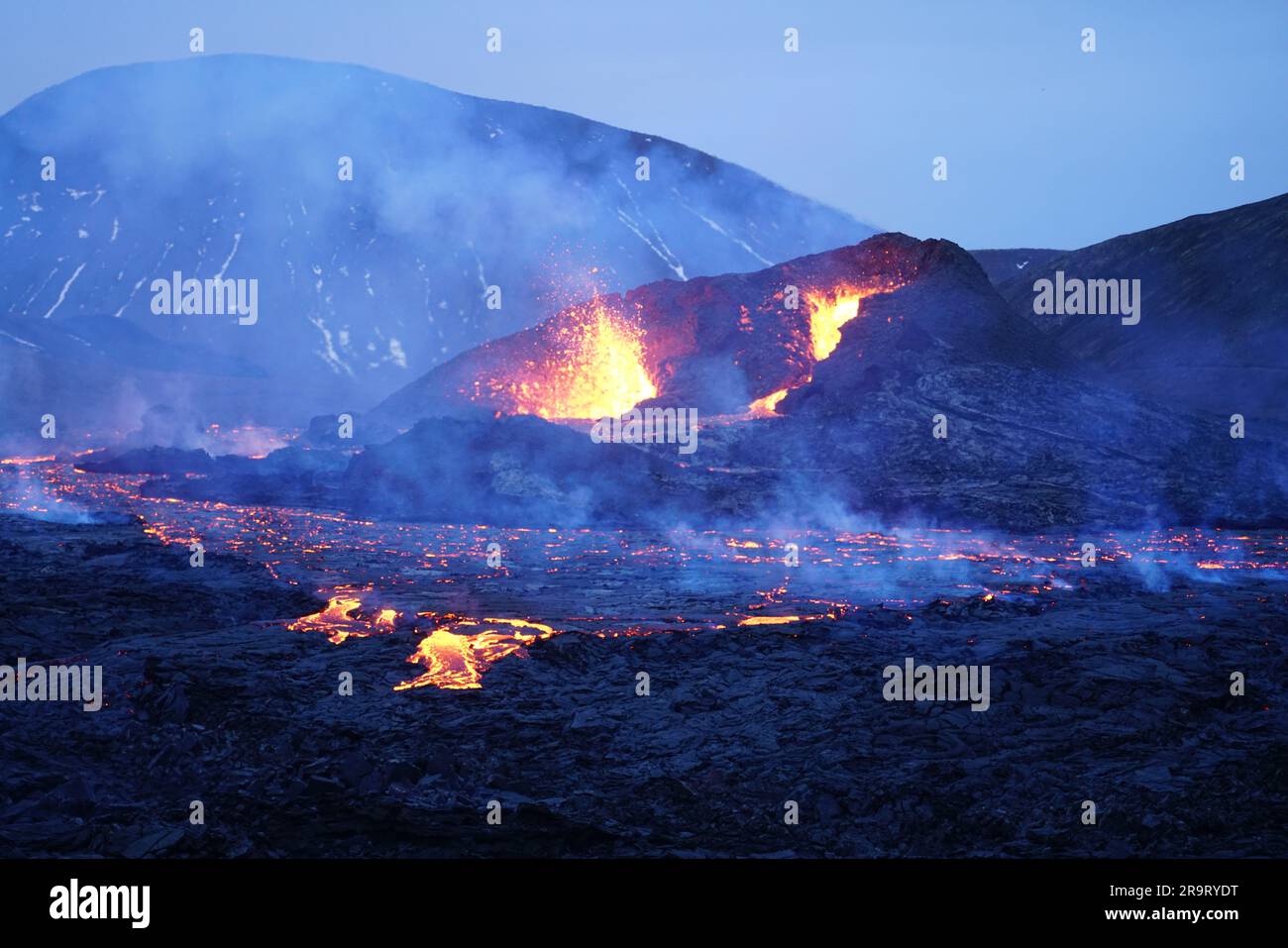 Basalt eruption hi-res stock photography and images - Alamy