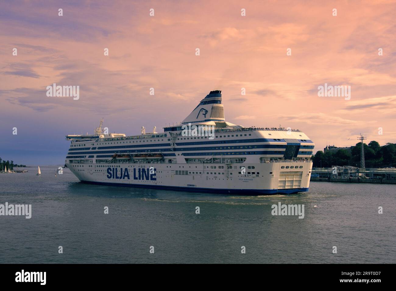 Heavy raft hi-res stock photography and images - Alamy