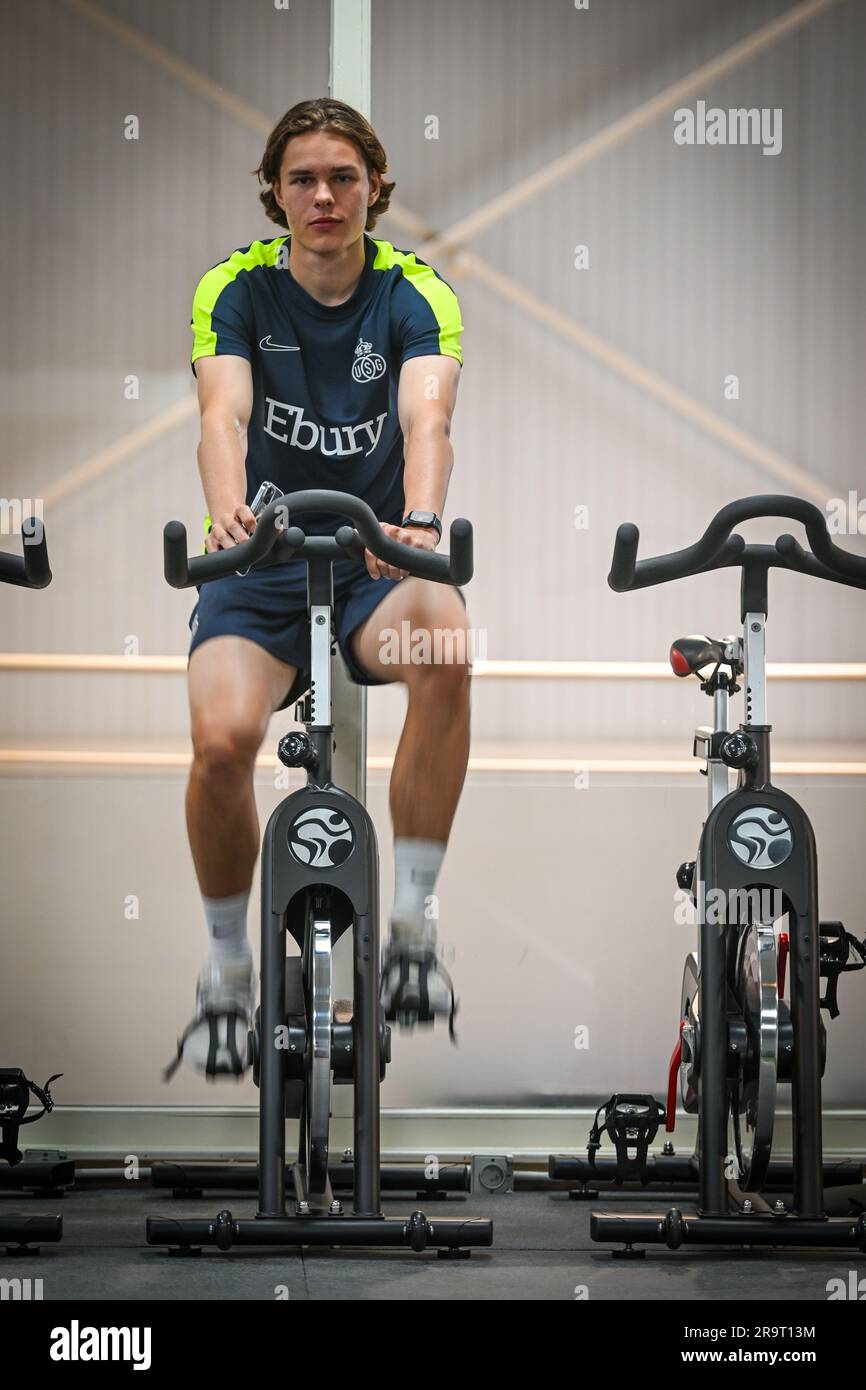 Tests physiques hi-res stock photography and images - Alamy