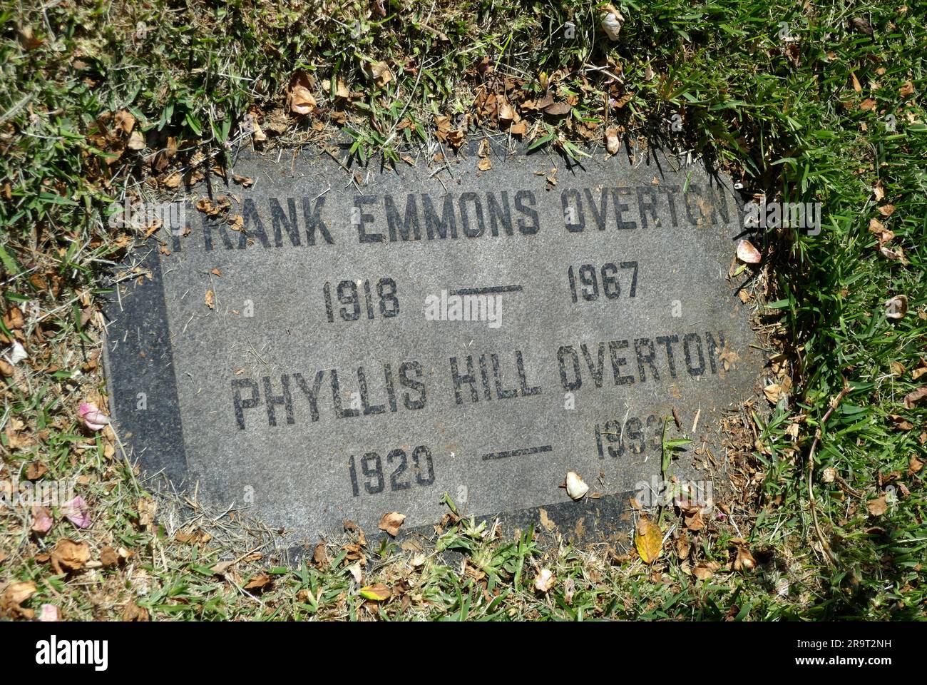 Los Angeles, California, USA 24th June 2023 Actor Frank Overton Grave ...
