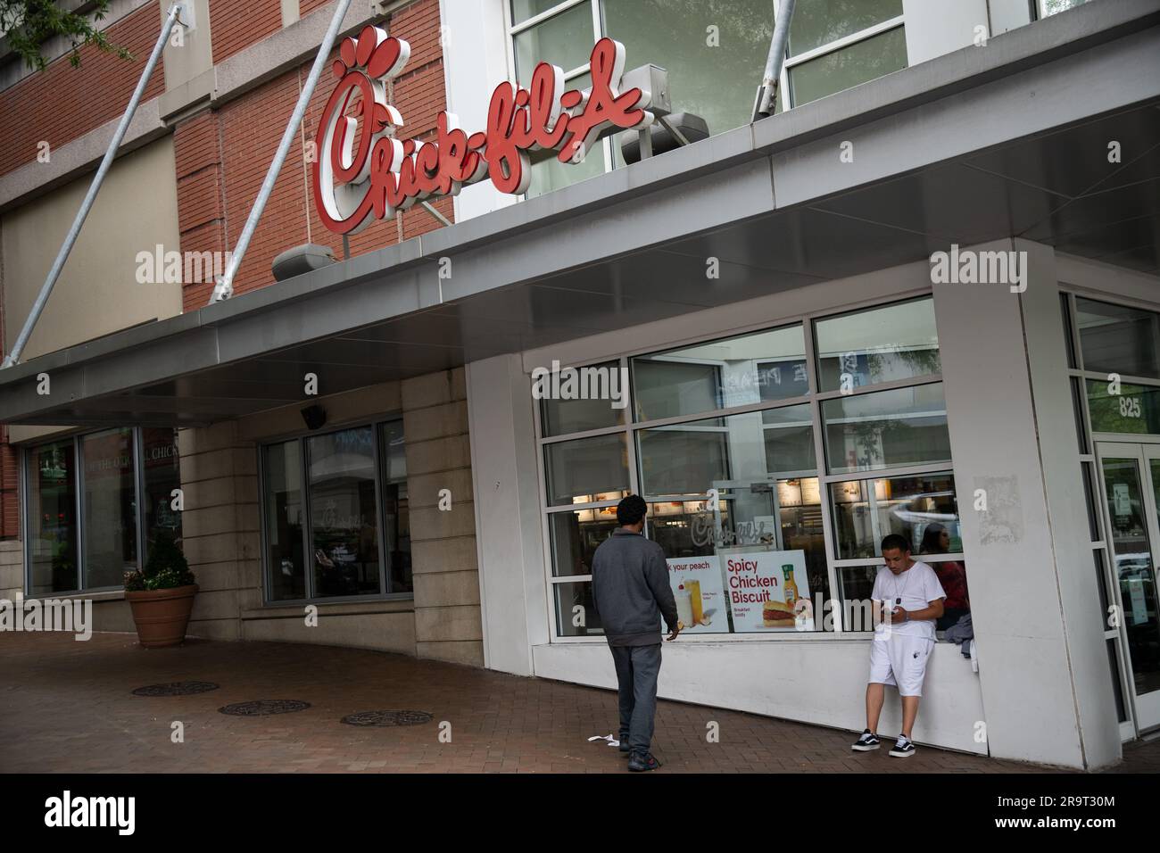 Chick fil a logo hi-res stock photography and images - Alamy