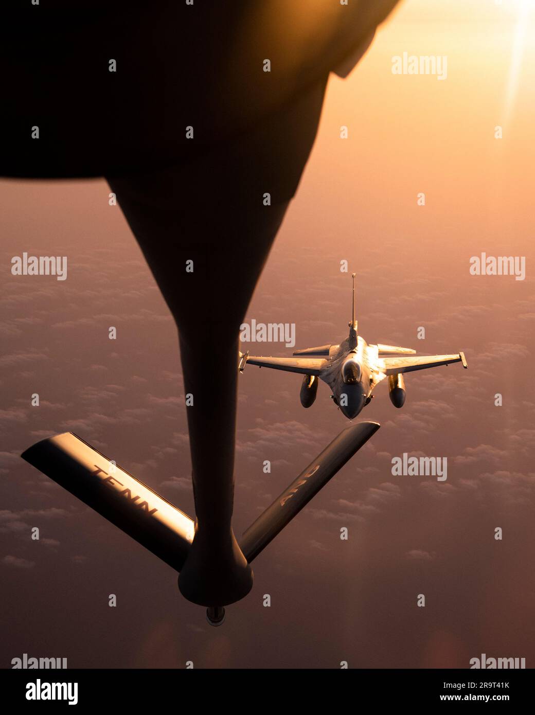 LARISSA AIR BASE, Greece. - Airmen from the 134th Air Refueling Wing ...