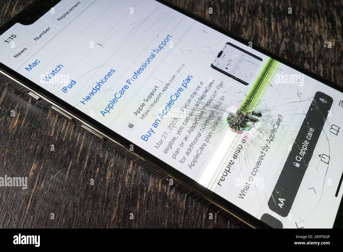 Seattle, USA. 11 Jun, 2023: Damaged Iphone from a 5 story window drop ...