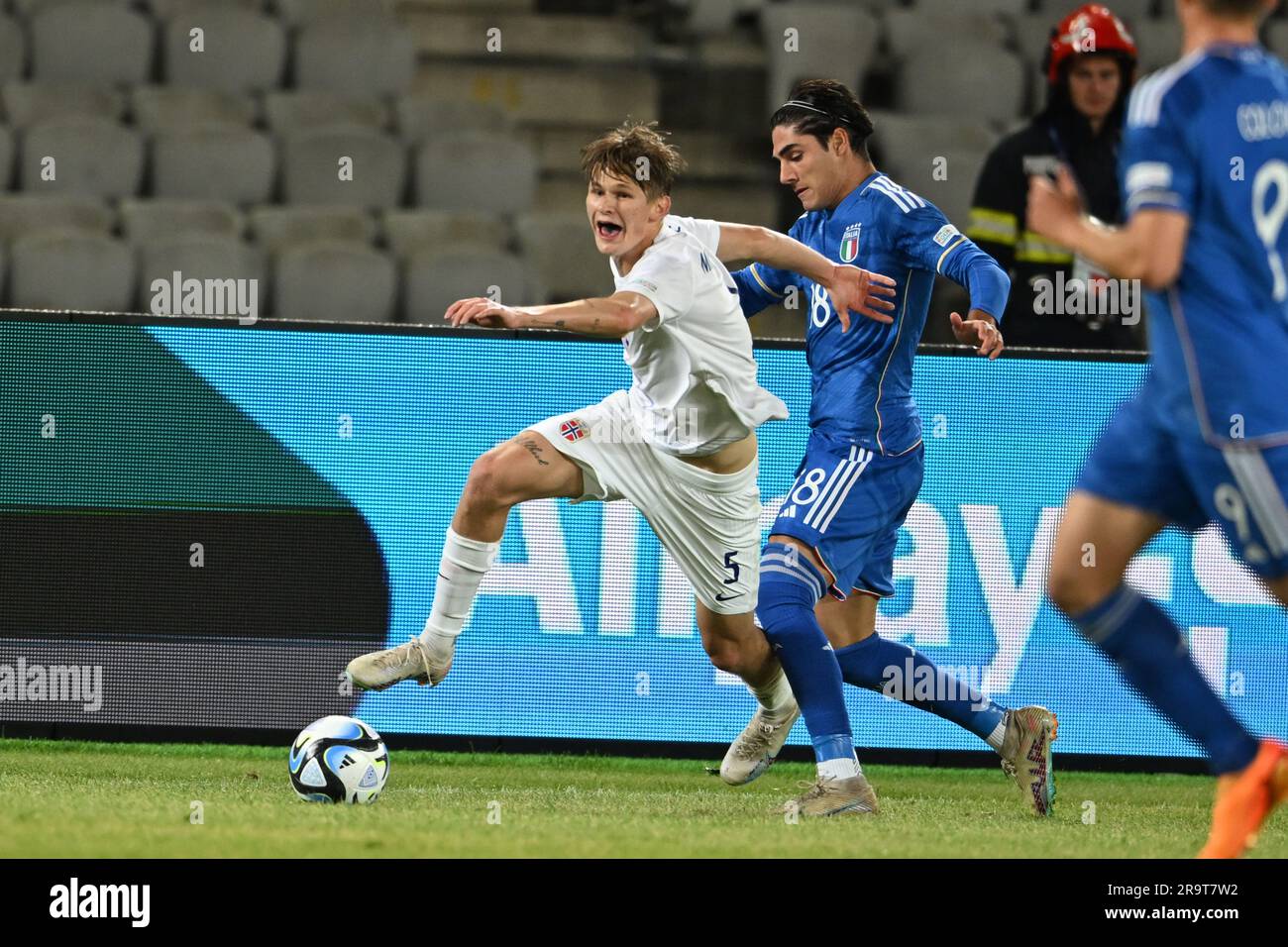David Wolfe (Norway U21)Matteo Cancellieri (Italy U21) during the UEFA ...