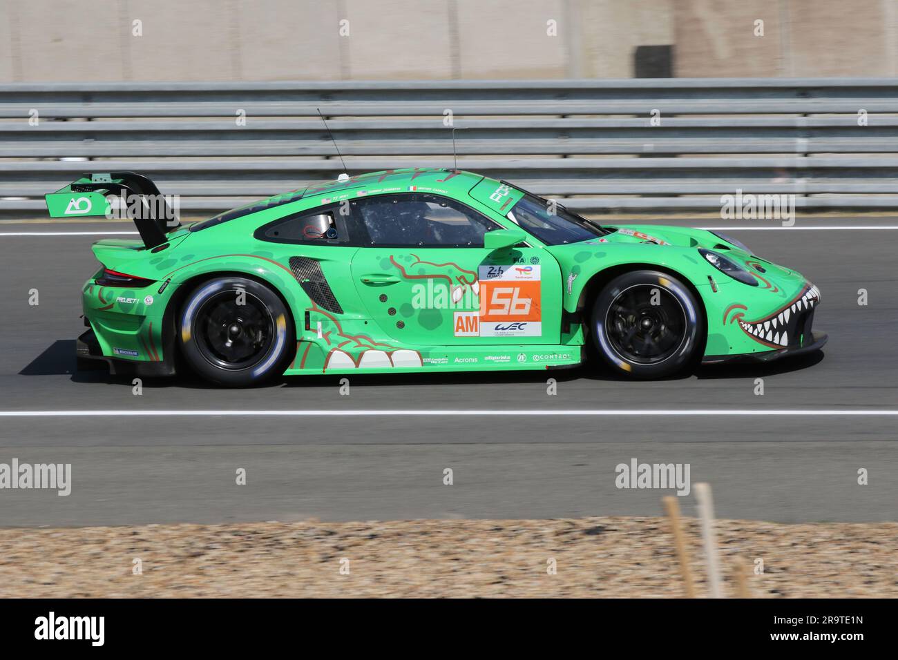 Rexy, the world famous T-Rex themed porsche 911 racing at the le mans ...