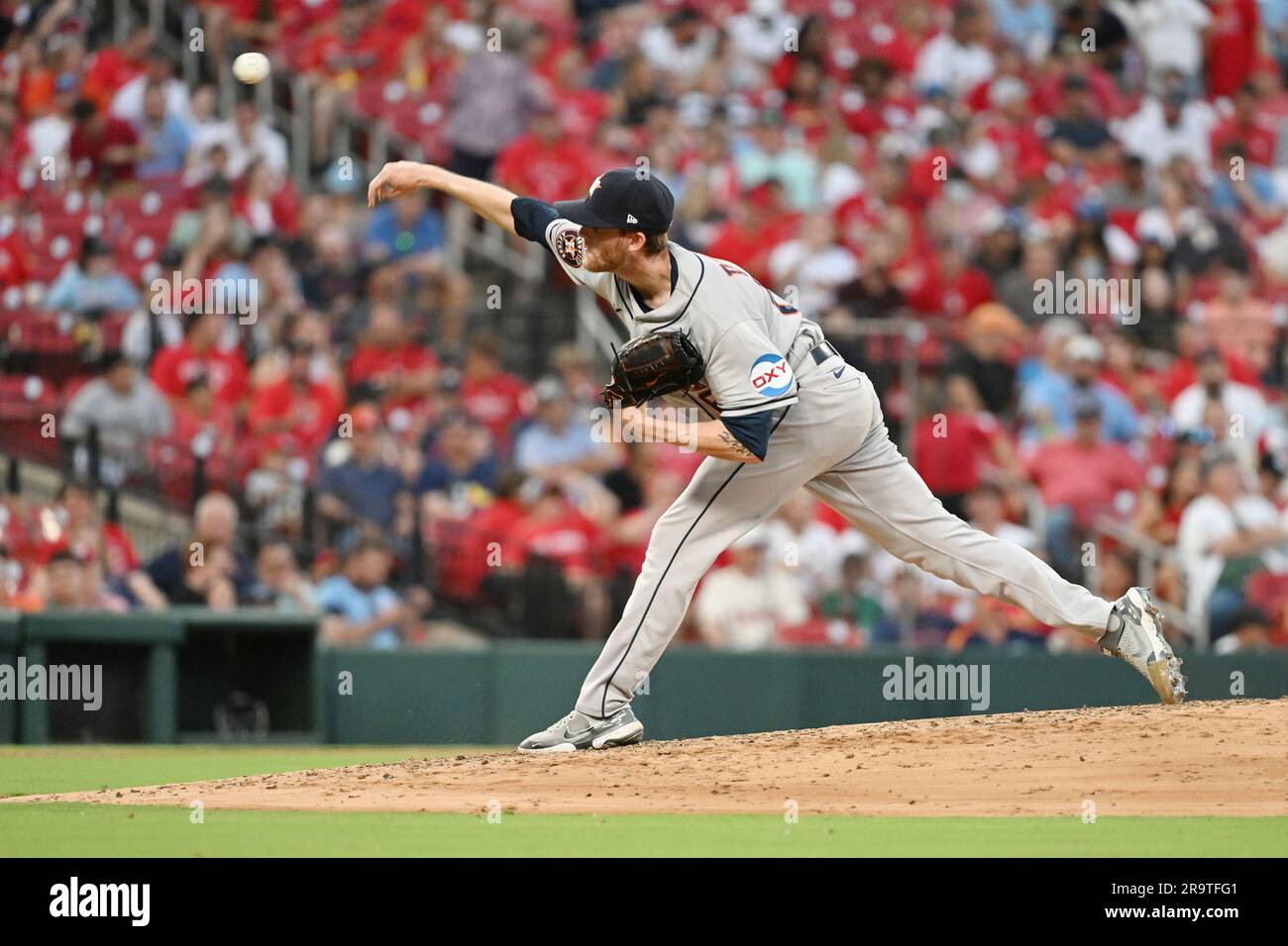 Houston Astros relief pitcher Shawn Dubin (66) throws against the St ...