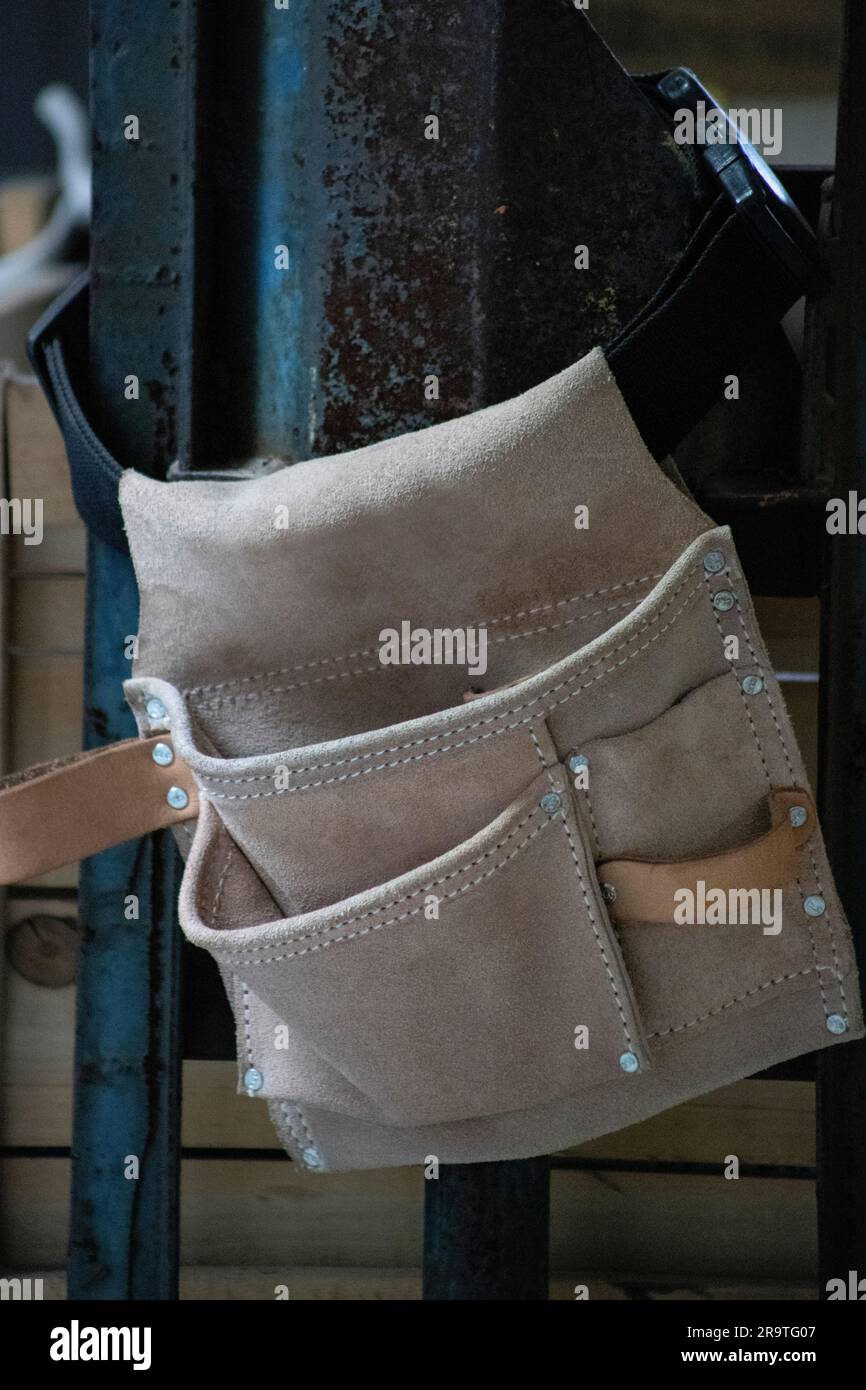 Tool belt hi-res stock photography and images - Alamy