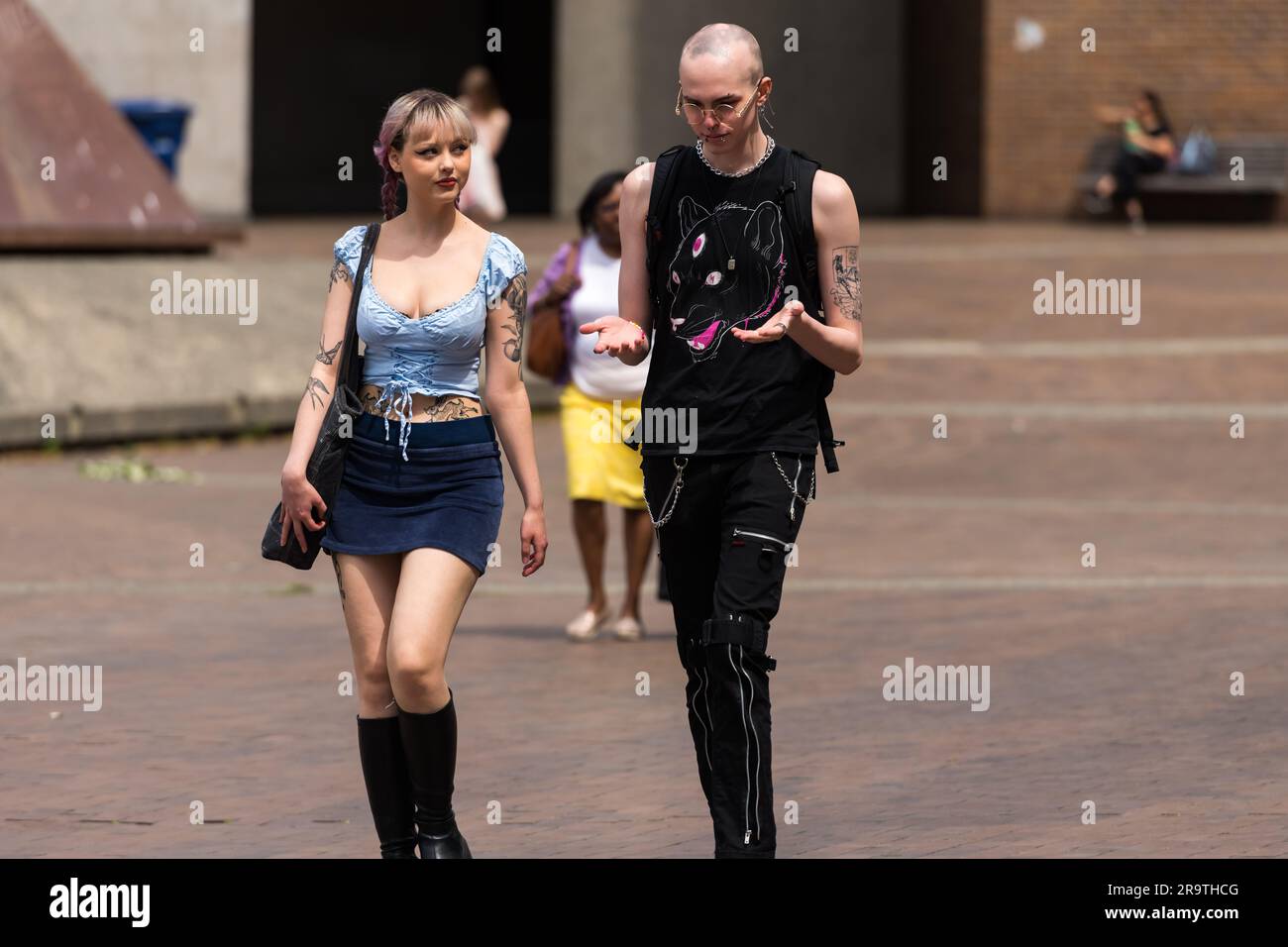 Seattle, USA. 7 Jun, 2023. People walking through UW Red Square Stock ...