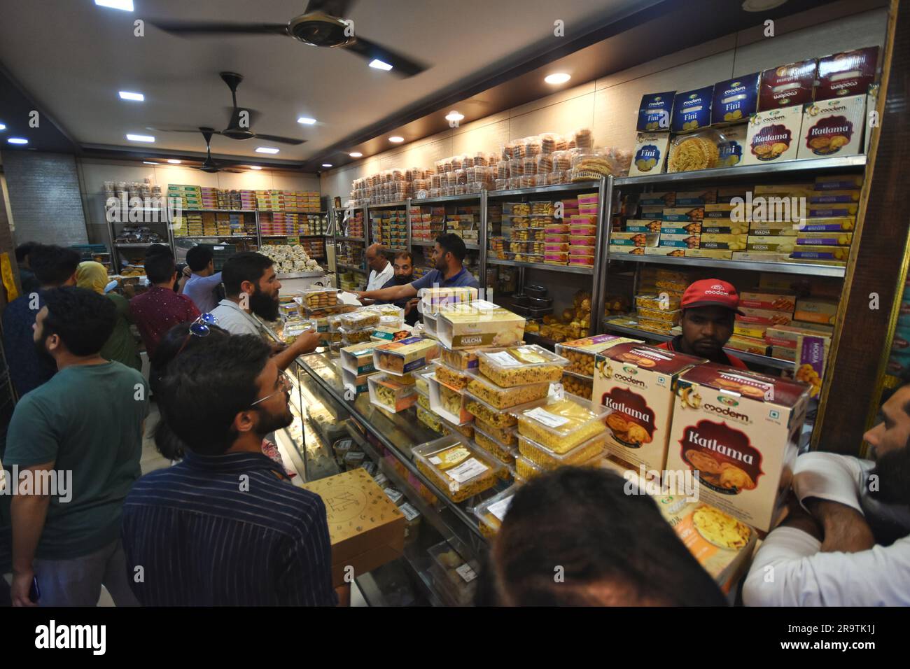 Srinagar, India. 27th June, 2023. Kashmirians do Shopping at the market ...