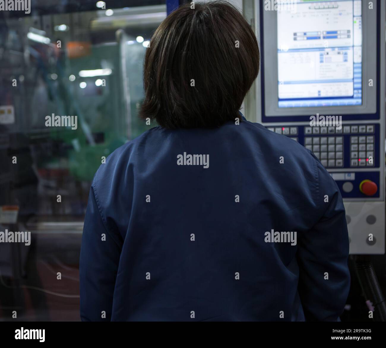 Injection mould hi-res stock photography and images - Alamy