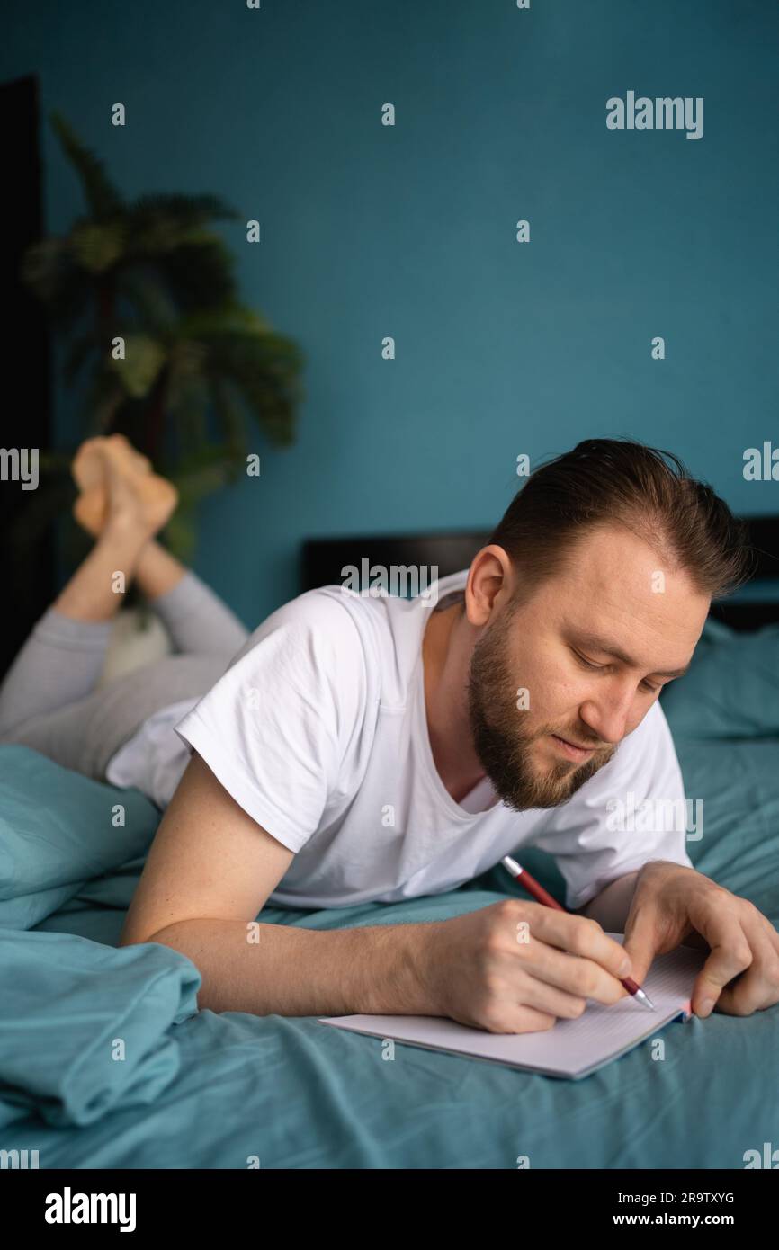 Bullet journal reading page hi-res stock photography and images - Alamy