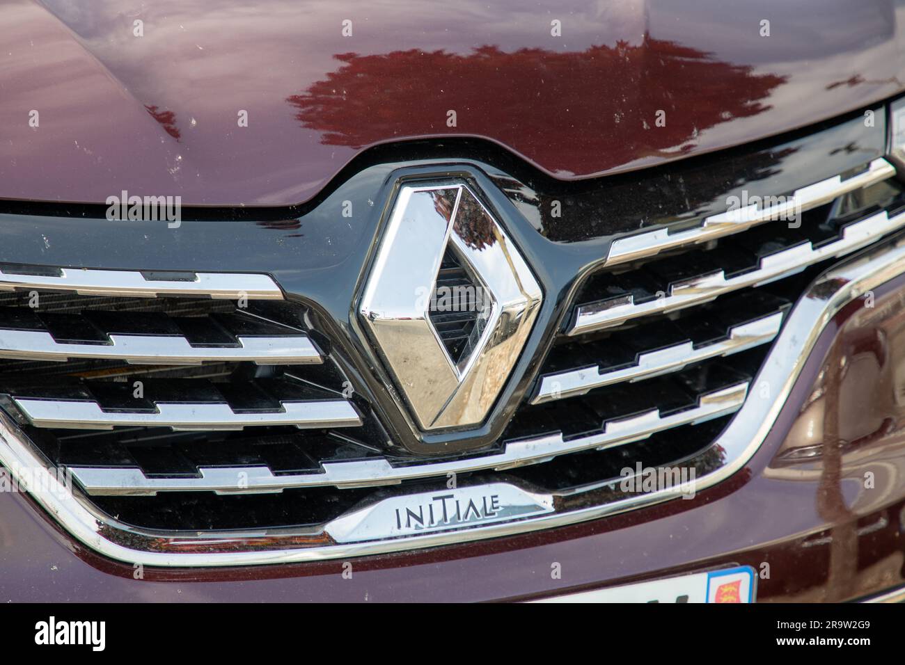 Bordeaux , Aquitaine France - 06 06 2023 : Renault espace initiale logo ...