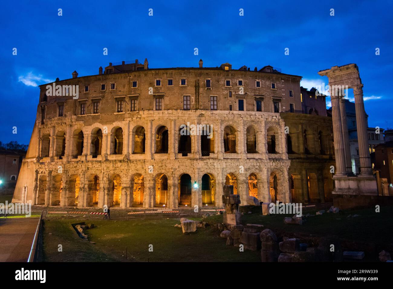 The ancient theater Marcello, night view. Rome, Italy Stock Photo - Alamy