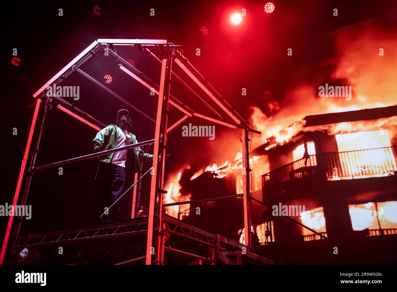 Rapper rema hi-res stock photography and images - Alamy