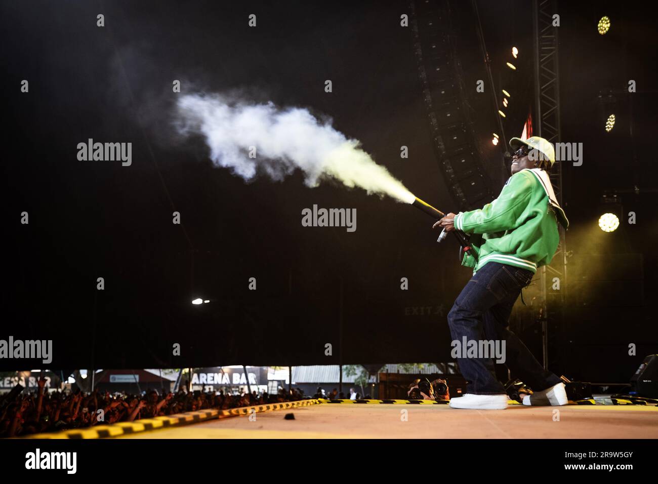 Rapper rema hi-res stock photography and images - Alamy