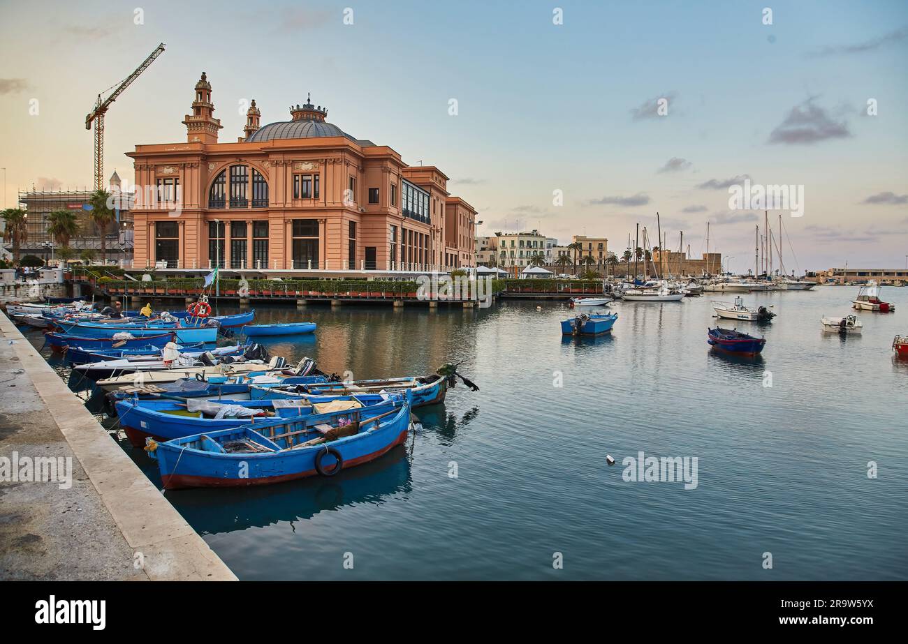 Metropolitan city of bari hi-res stock photography and images - Alamy