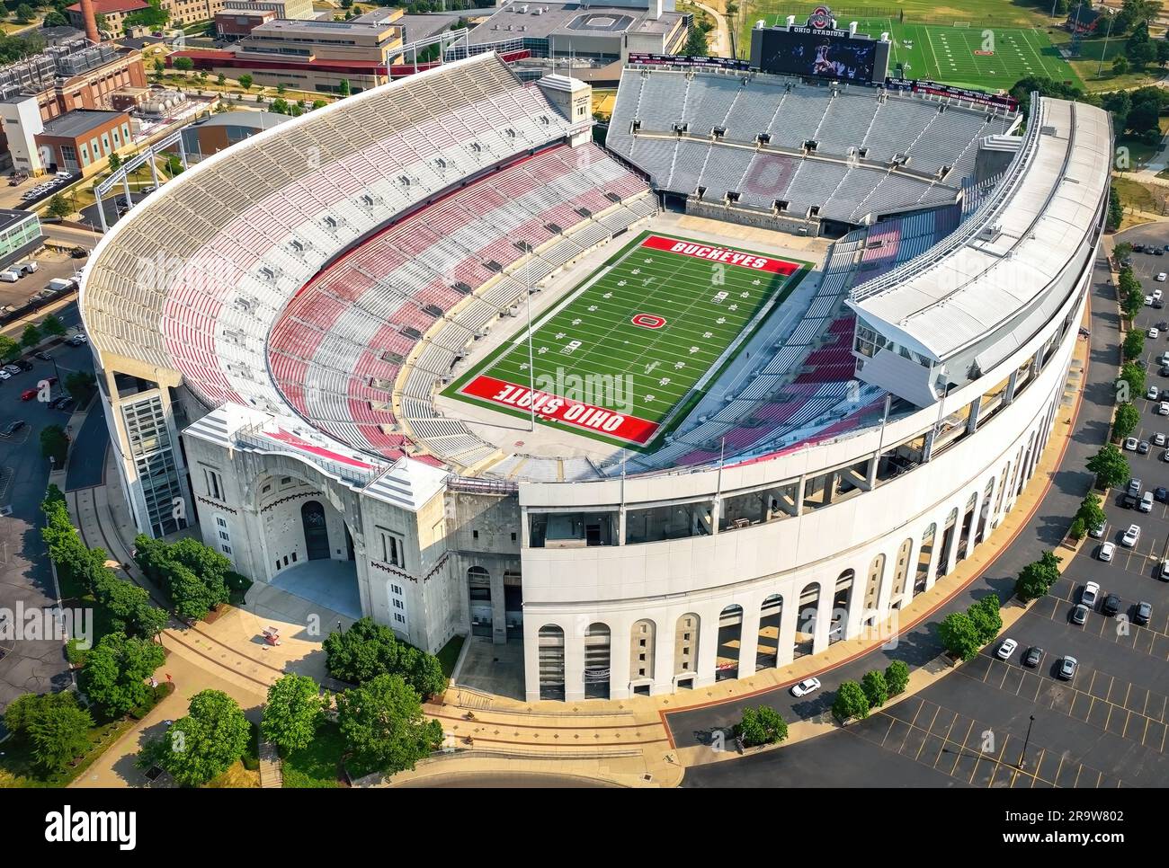 American football stadium night aerial hi-res stock photography and images - Alamy