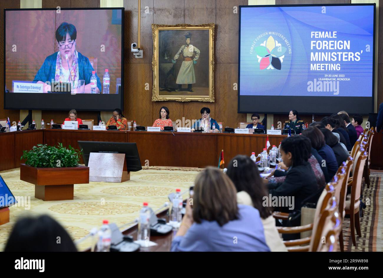 Ulan Bator, Mongolia. 29th June, 2023. Batmunkh Battsetseg (center r), Mongolia's foreign ...